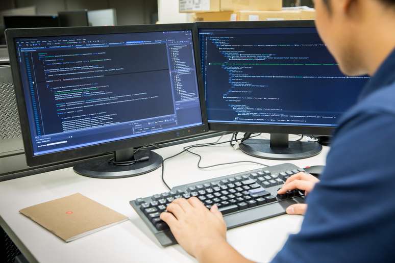 SIC Code 737 Computer And Data Processing Services SIC Code 737 Computer And Data Processing Services